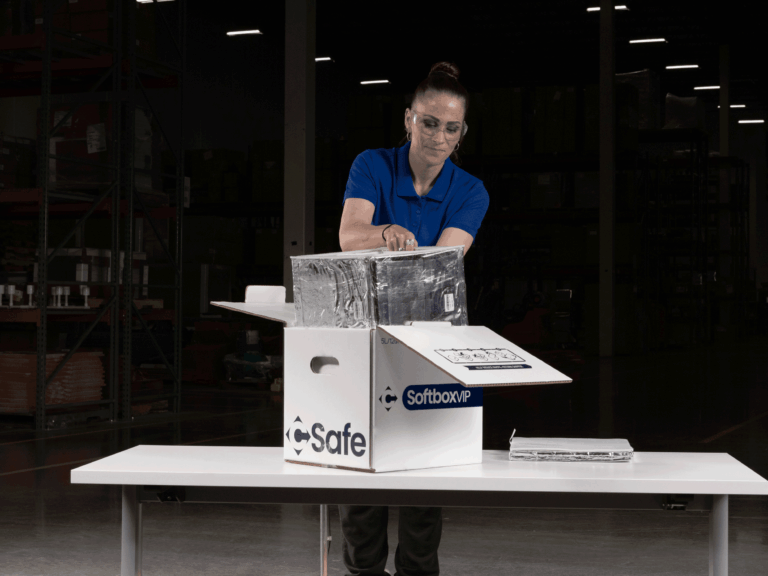 CSafe Softbox VIP | High-Performance Reusable Parcel Shipper